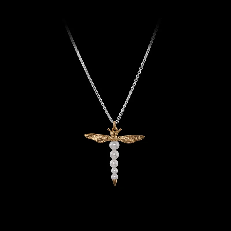 Dragonfly Necklace Gold - Maria Nilsdotter - Nordic Spectra